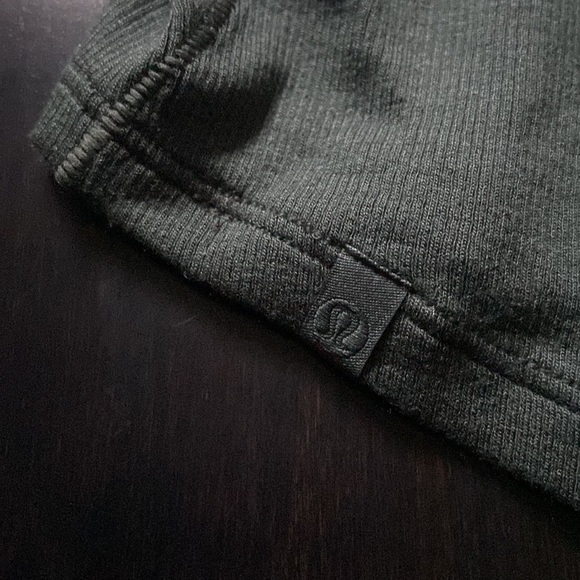 lululemon athletica | Tops | Lululemon Hold Tight Cropped Tank In Dark ...